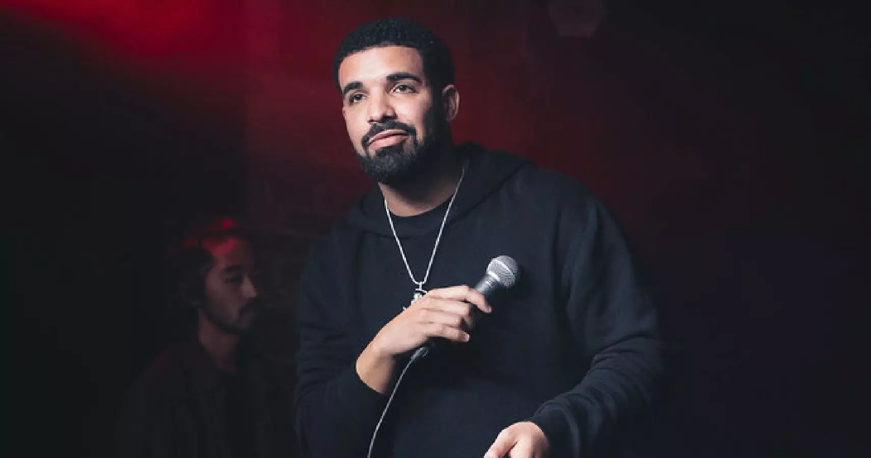 Drake đã chi 1 triệu đô la tại một câu lạc bộ thoát y sau bi kịch Astroworld 3777_0