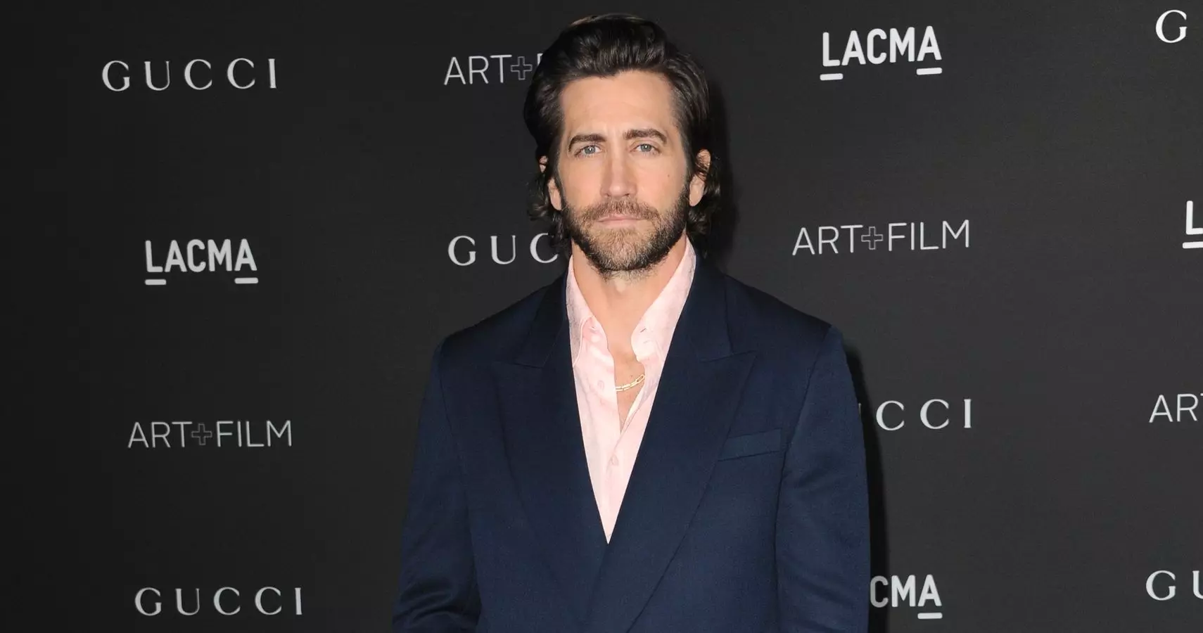 Kutoka kwa Mlinzi wa Maisha hadi Mtambaji wa Usiku: Jinsi Jake Gyllenhaal Alijenga Ufalme Wake wa $ 80 Milioni