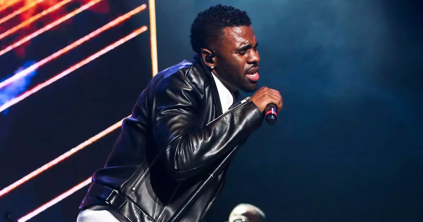 Inzira zidasanzwe Jason Derulo Yinjiza kandi akoresha Miriyoni Yamadorari Yumutungo 3897_0