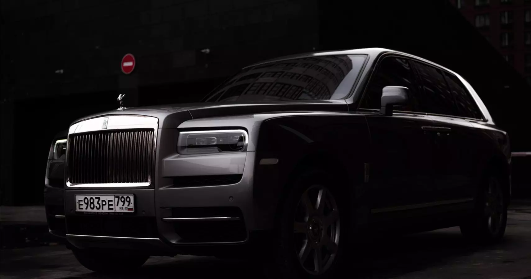 A Class Apart: 12 Bekendes wat die duurste Rolls Royces besit