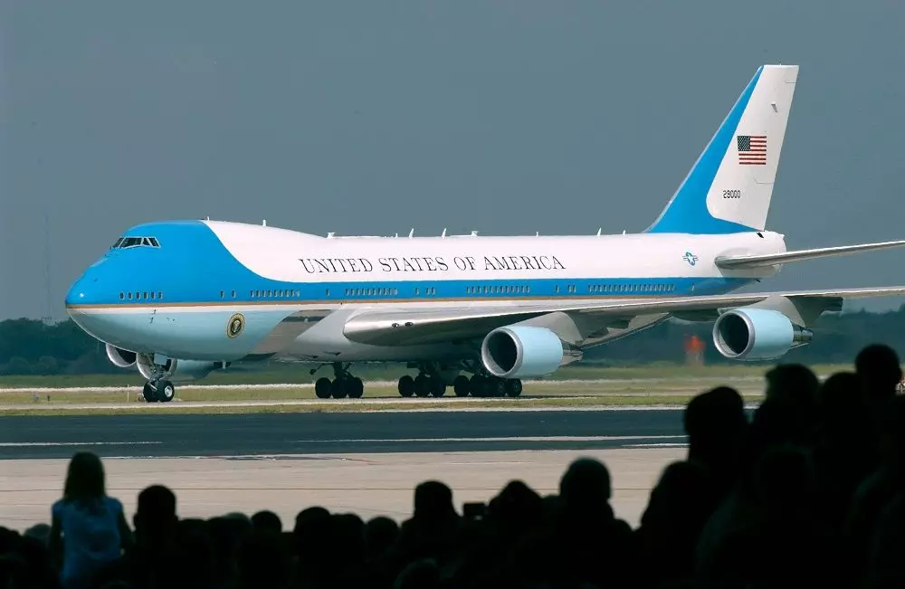 20 najdrahších prezidentských lietadiel na svete 410_17