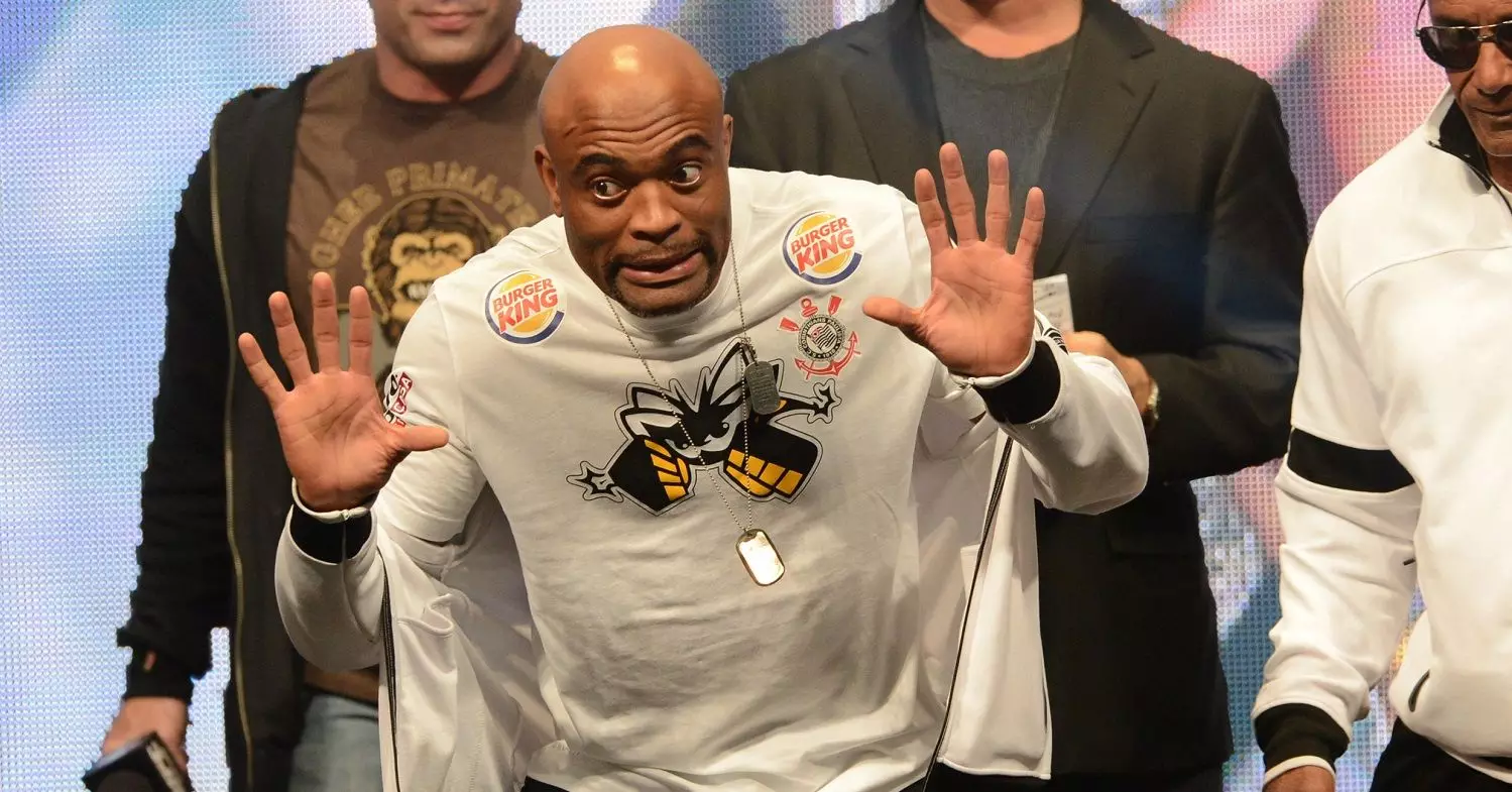 Les 10 meilleurs moments d'Anderson Silva à couper le souffle à l'UFC 41256_0