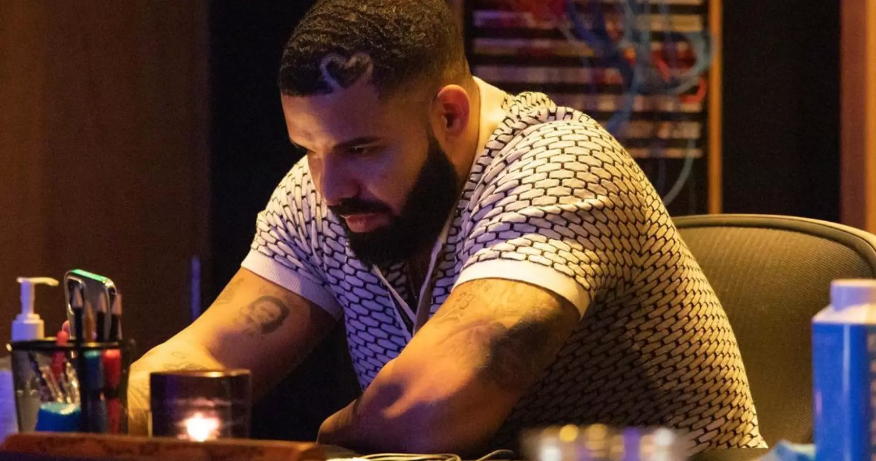 $400 Million Dollar Man: Drake Signs Massive New Deal 417_0