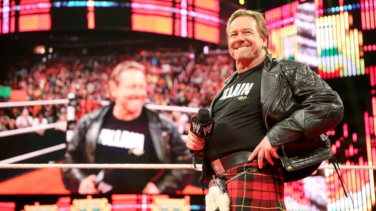 Top 10 Rowdy Roddy Piper Moments 44795_0