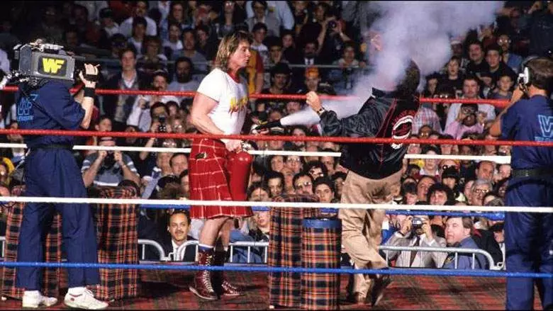 Nthawi 10 Zapamwamba za Rowdy Roddy Piper 44795_4