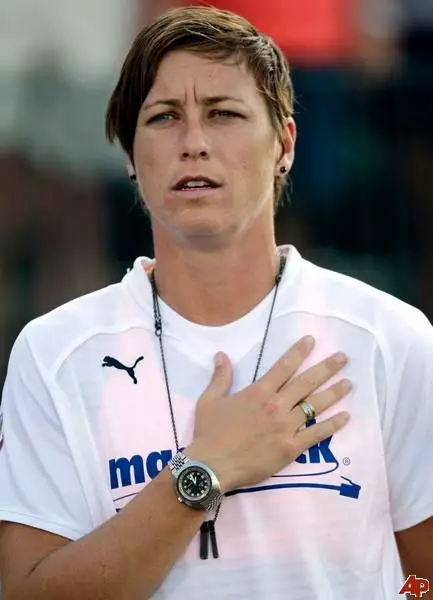 Abby Wambach Giá trị tài sản ròng 44846_2