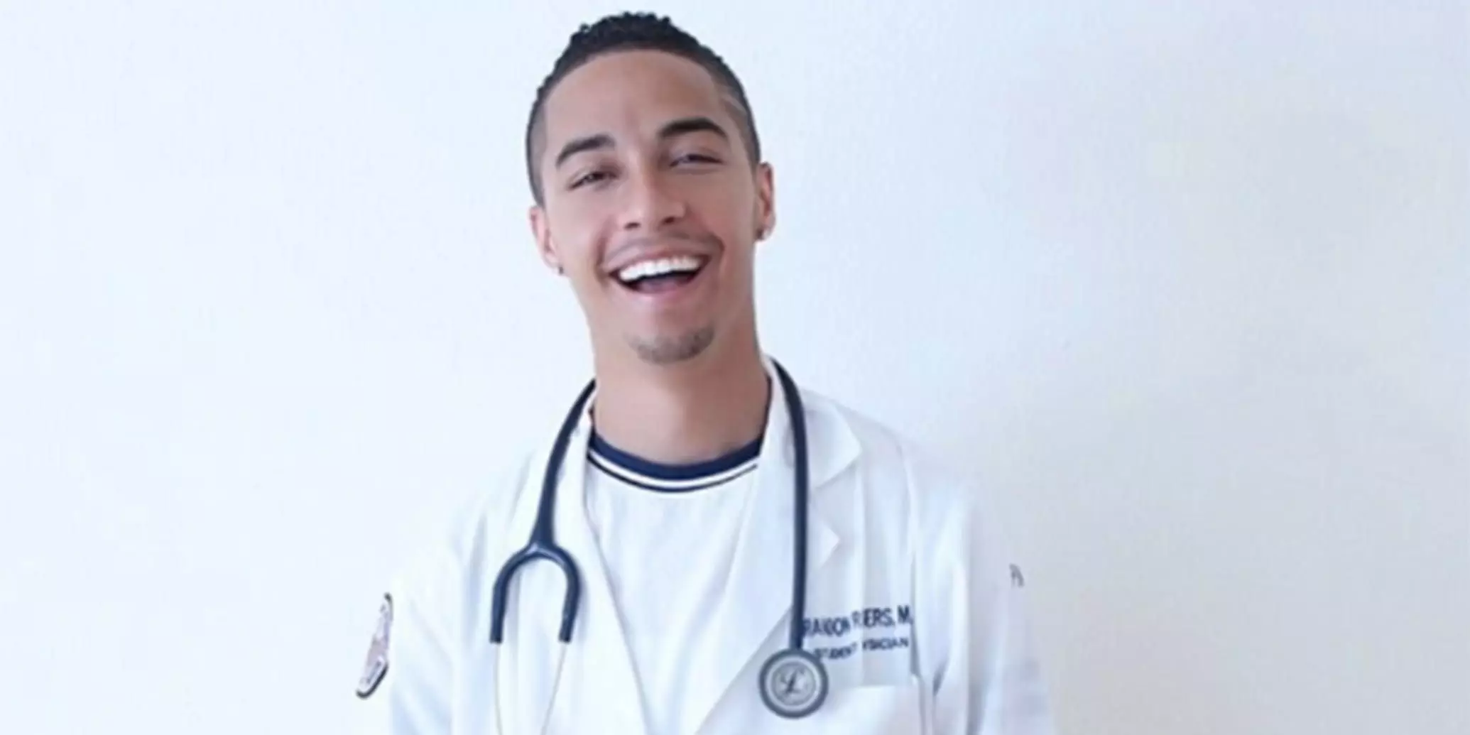 Estrela em ascensão do America's Got Talent Dr. Brandon Rogers morre aos 29 anos 44902_0