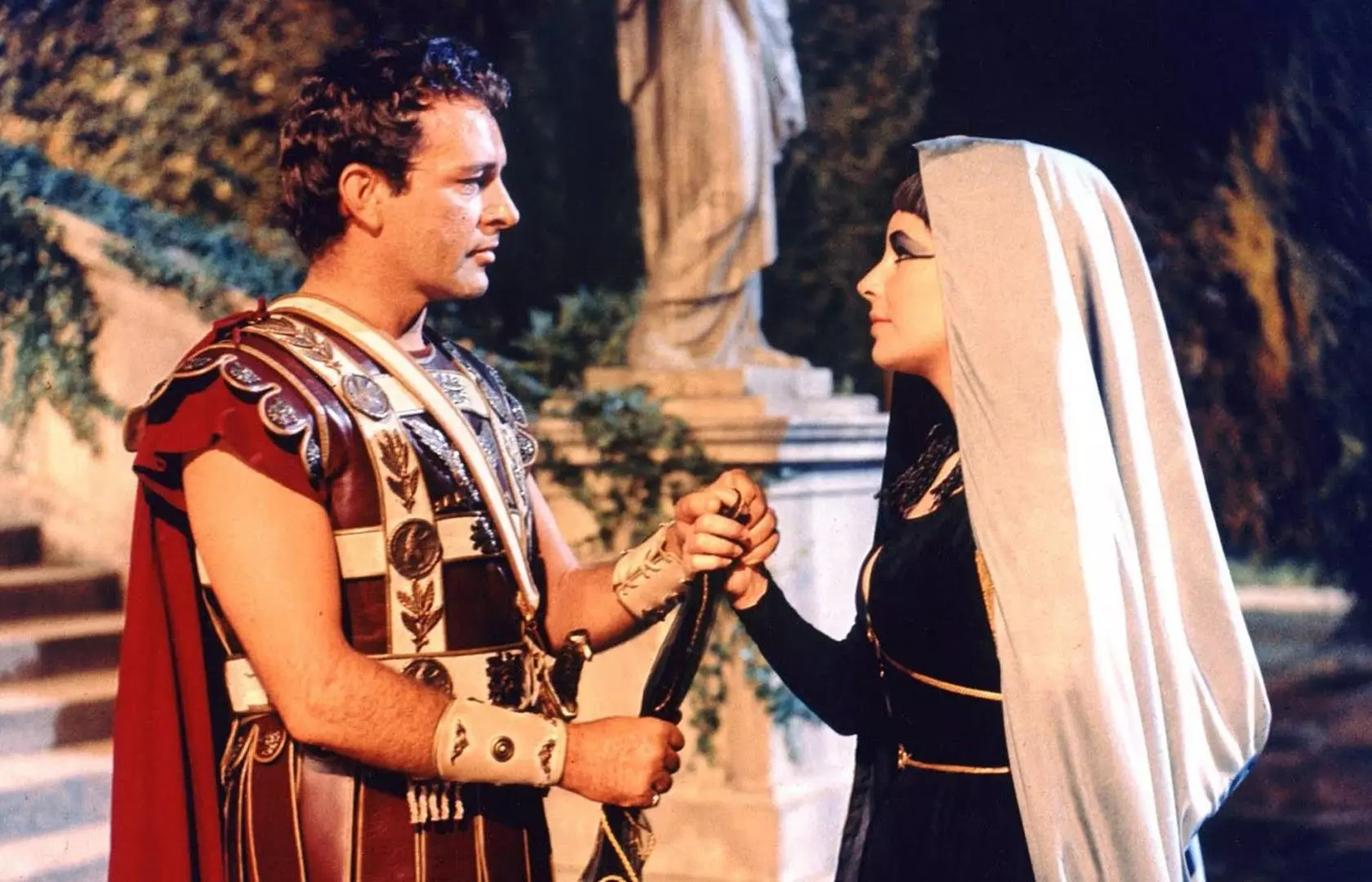 10 Myths ກ່ຽວກັບ Cleopatra ໃນປັດຈຸບັນພວກເຮົາຮູ້ວ່າຈະຜິດ 45230_6