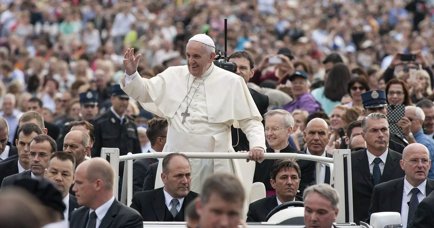 15 ferrassende dingen dy't jo net wisten oer paus Franciscus 49162_0