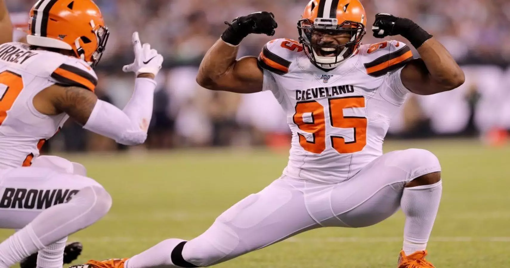 Myles Garrett wuxuu ku heshiiyey shan sano, $125 milyan oo dheeri ah Cleveland Browns 50957_3