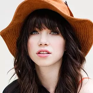 Carly Rae Jepsen Καθαρή αξία 51145_1