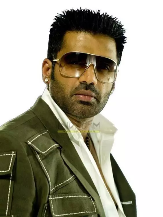 Sunil Shetty Neto Vlera 52311_1