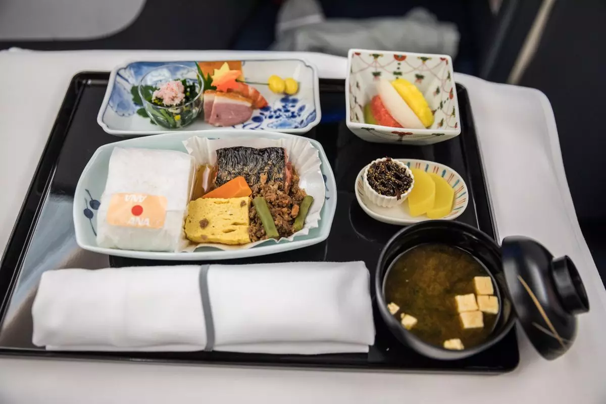 10 najbolj luksuznih letalskih obrokov na svetu 5298_2