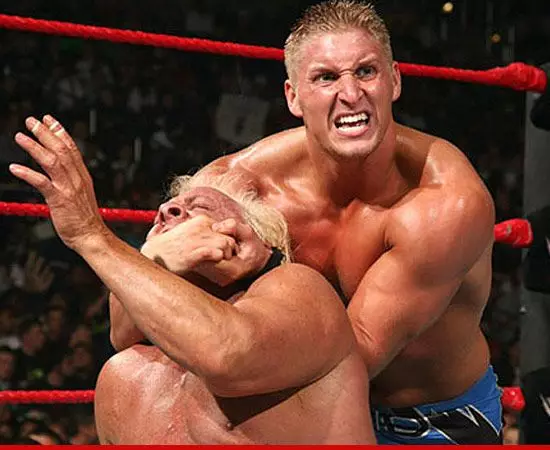 12 WWE-tähteä, jotka kiistelivät John Cenaa 53546_4