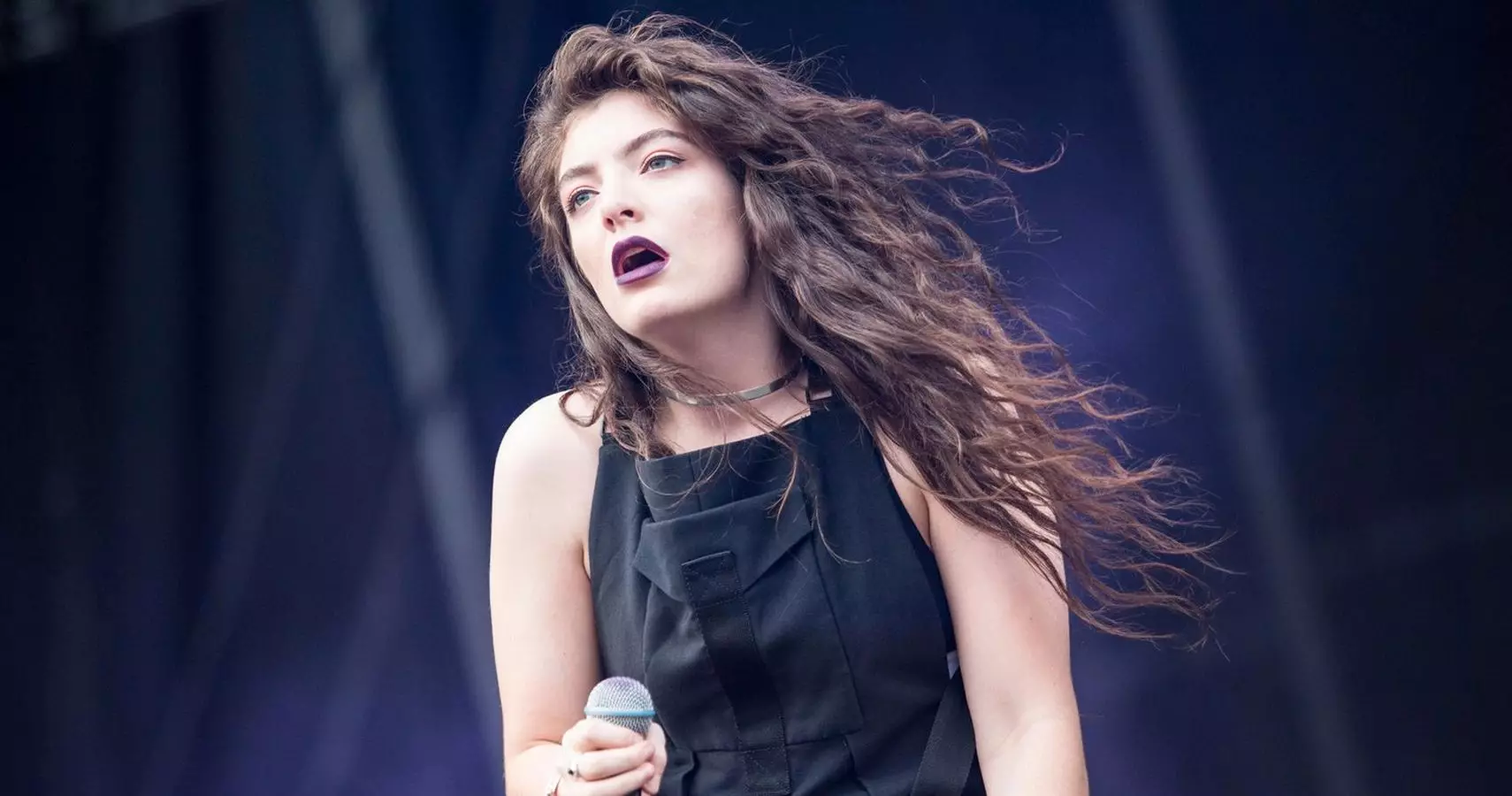 Lorde Has The Best Response For Haters Making Fun Of Her Eyebrows 53658_0