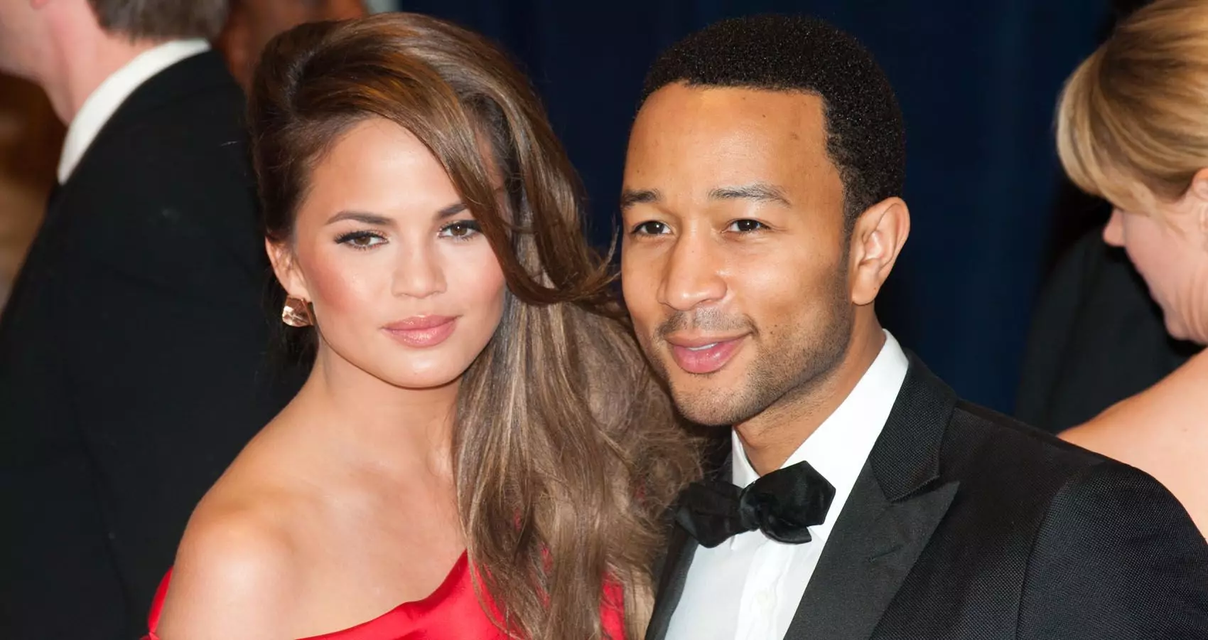 Mae John Legend a Chrissy Teigen yn Cynnig Sneak Peak Y Tu Mewn i'w Cartref Adnewyddedig i gefnogwyr 5742_0