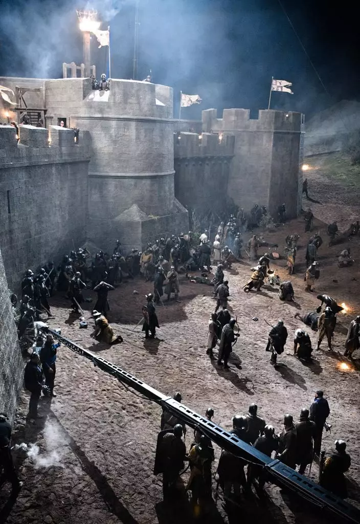 14 ongelooflijke beelden van Game of Thrones achter de schermen 59137_10