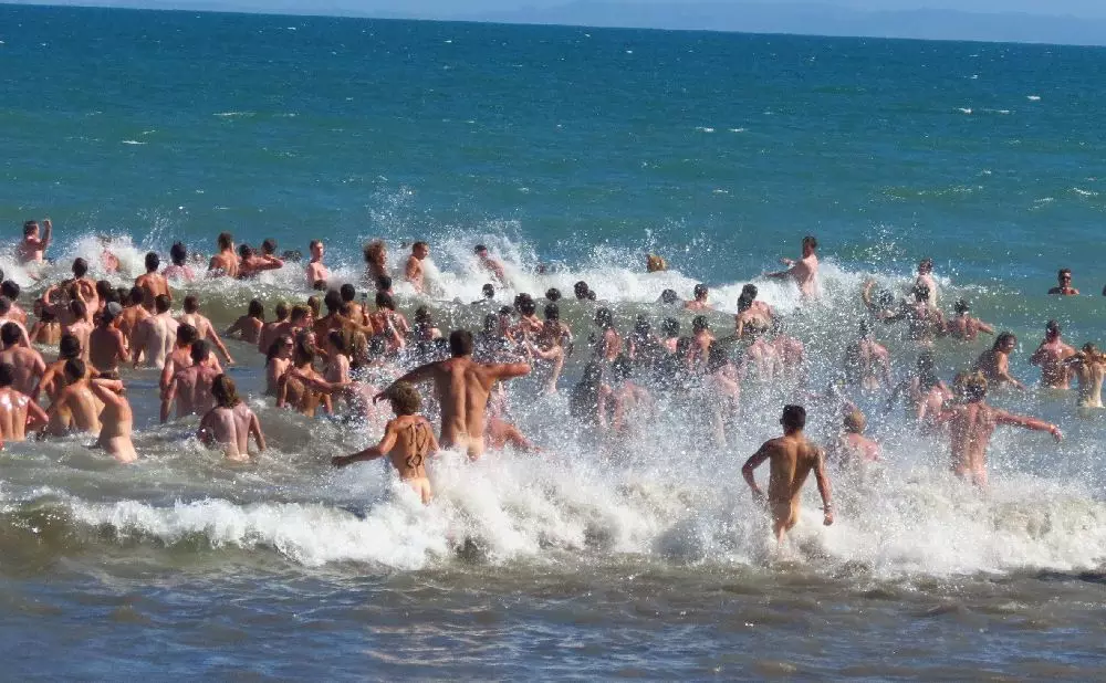 Şimdiye Kadar Denenen En Çılgın 10 Çıplak Dünya Rekoru 59480_12