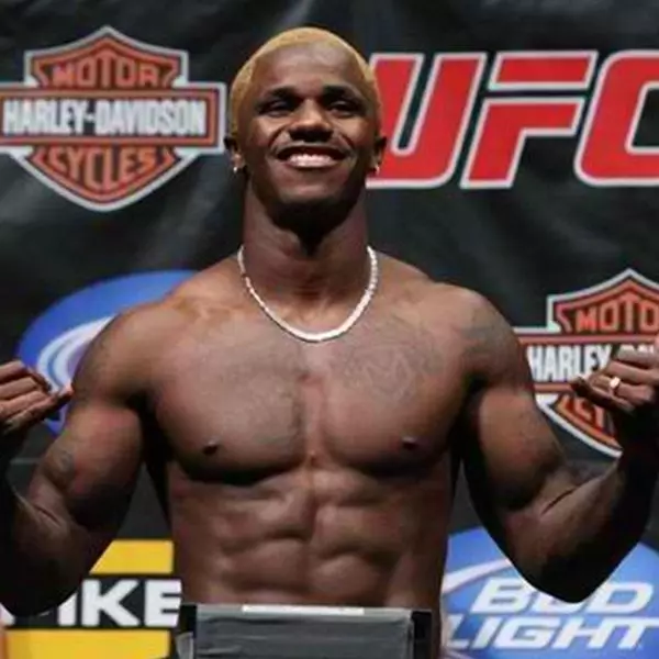 Melvin Guillards nettovärde 7433_1