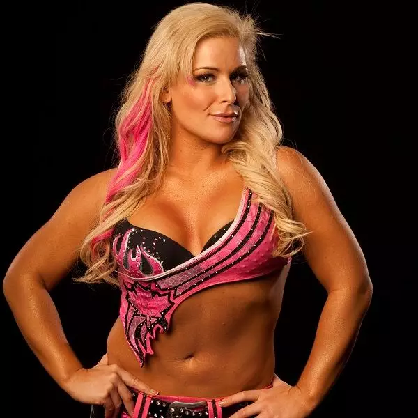 Nattie Neidhart Net Değeri 8130_1