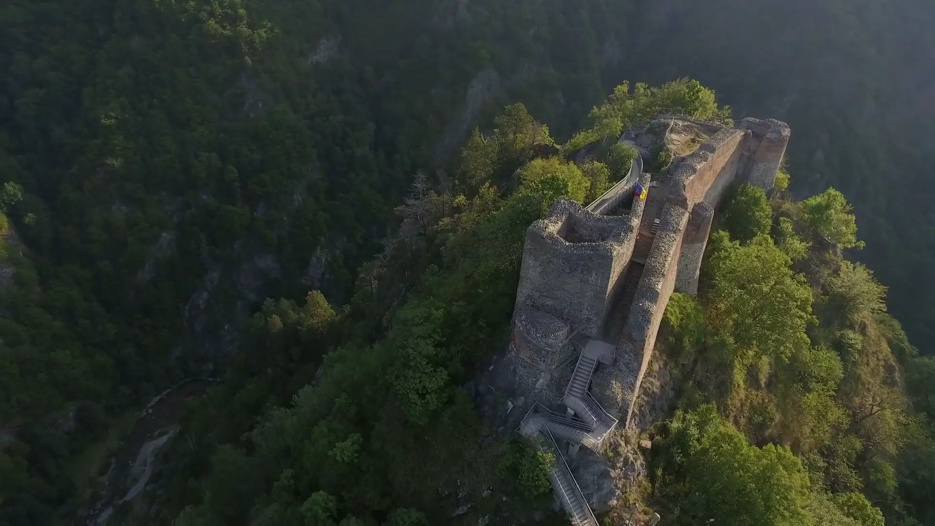 Zambiri Zachinsinsi 25 Zokhudza Castle ya Dracula ku Romania 839_40