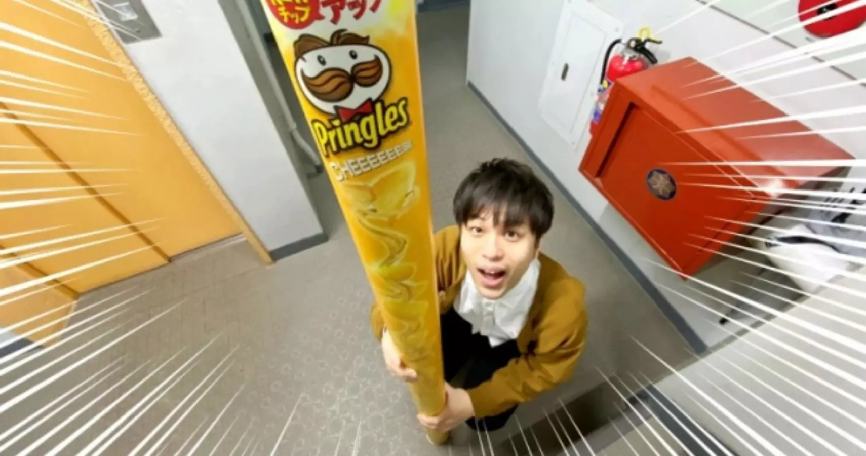 Pringles ferkeapet buizen mei chips mear as fiif meter heech 8485_0