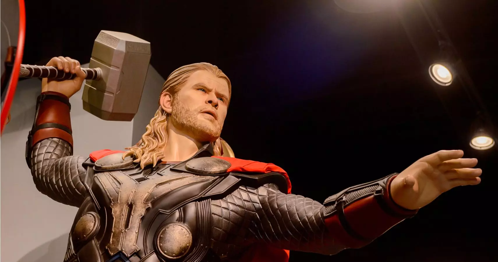 Història de Thor a la vida real: així és com Chris Hemsworth va créixer la seva fortuna d'un milió de dòlars 9011_0