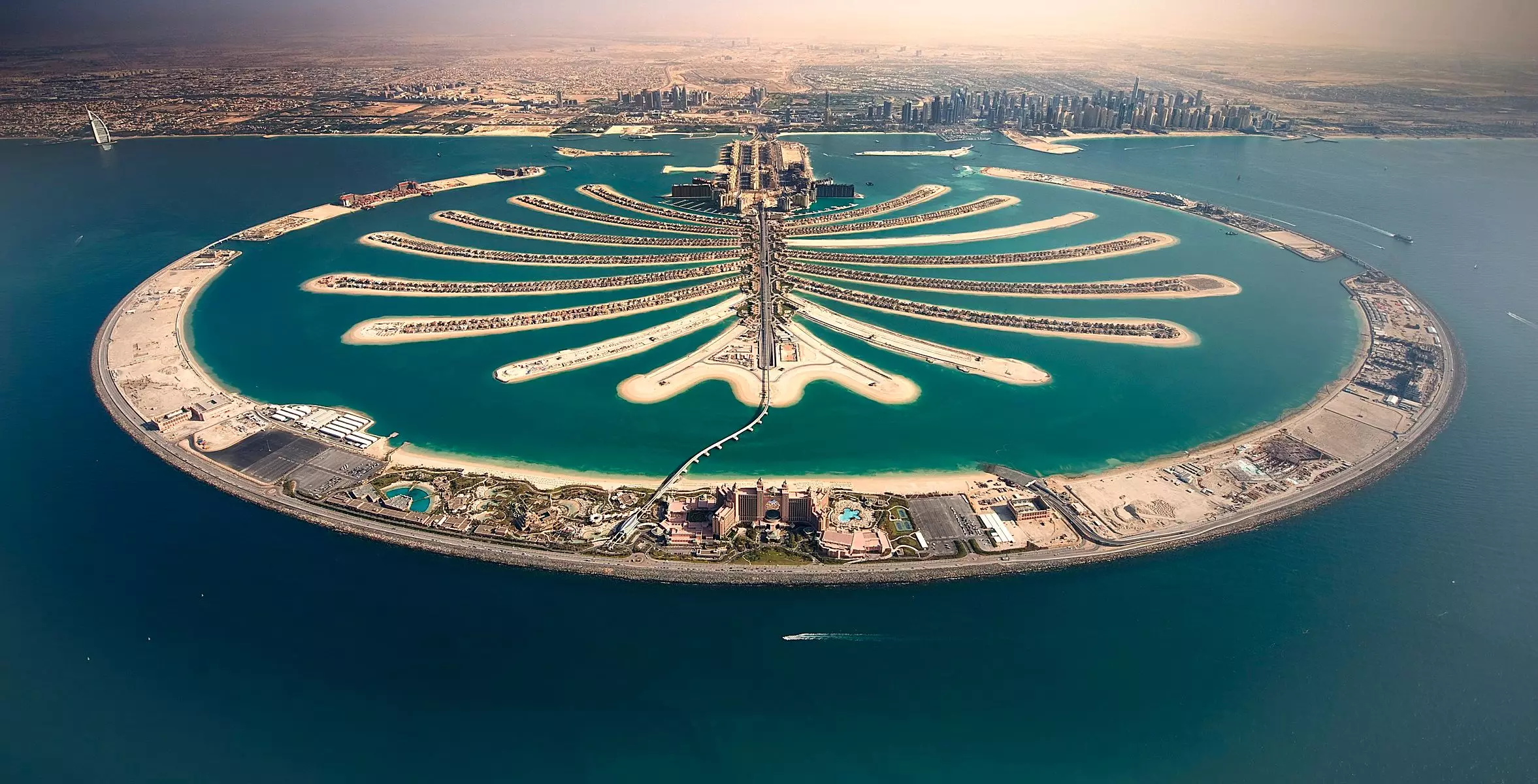 Dubai'deki Palm Jumeirah'ın En İyi 3 Gezisi 9260_0