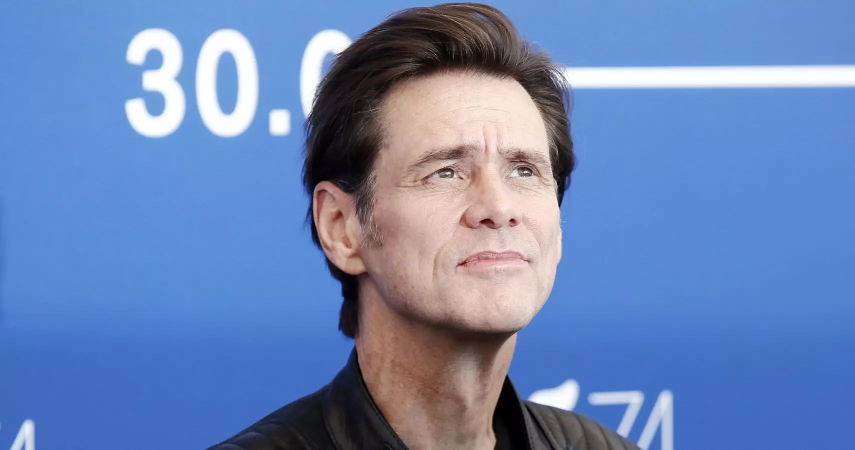 Vita Jim Carrey Alipigana na Msongo wa Mawazo Huku Akipata $200 Milioni