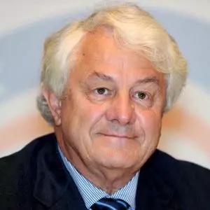 I-Hasso Plattner Net Worth 990_1